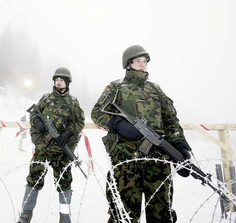 FEBRUAR | Schweizer Soldat
