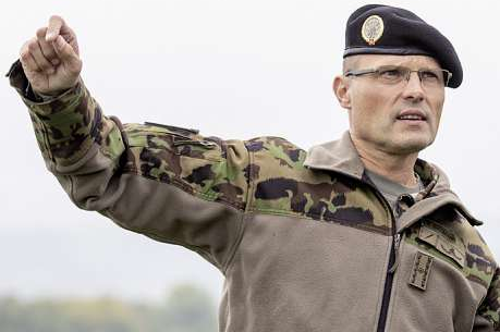 JANUAR | Schweizer Soldat